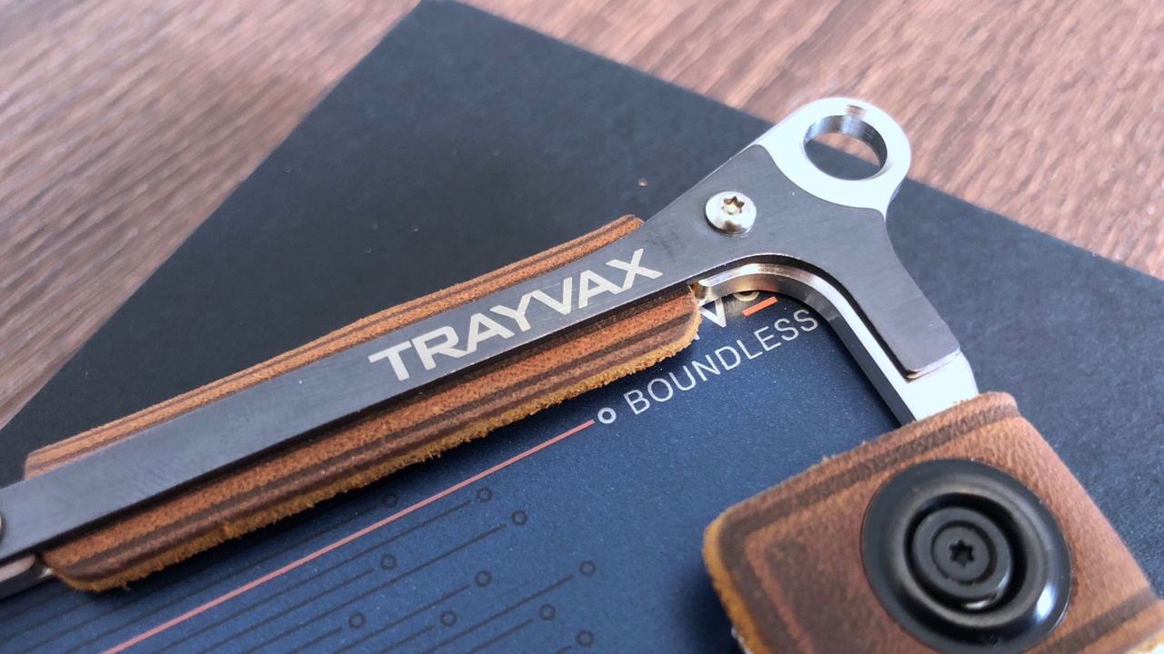 Review: Trayvax Contour Wallet - Is it Worth the Price?